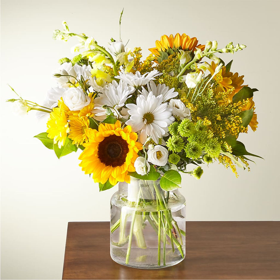 Framingham Florist | Same Day Flower Delivery by Viva's Flower Shop